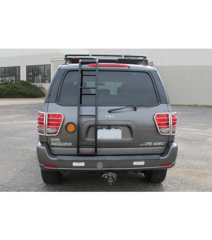 GOBI Toyota Sequoia (01-07) Stealth Rack Lightbar Setup