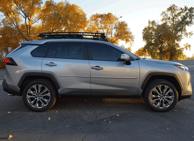 GOBI Toyota RAV4 Stealth Rack With Sunroof Opening