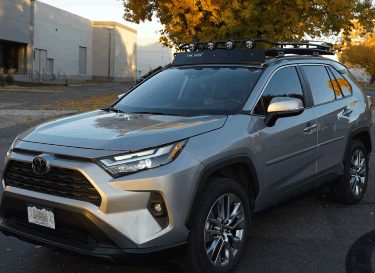 GOBI Toyota RAV4 Stealth Rack With Sunroof Opening
