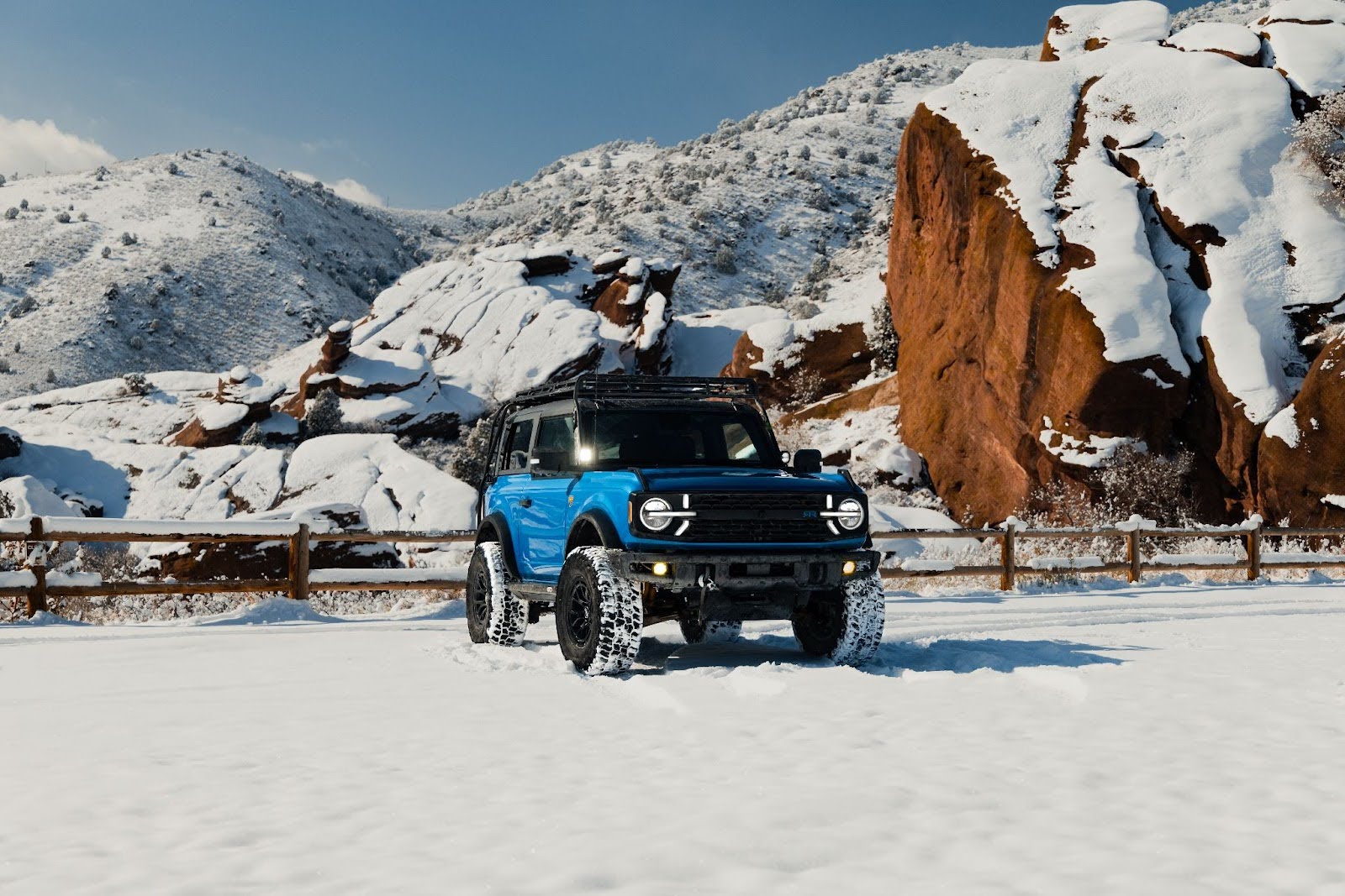 Choosing the Right Roof Rack for a Ford Excursion - GOBI Racks