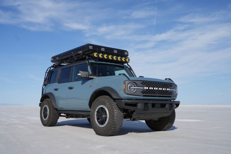 Roof Rails vs. Roof Racks: What’s the Difference? - GOBI Racks